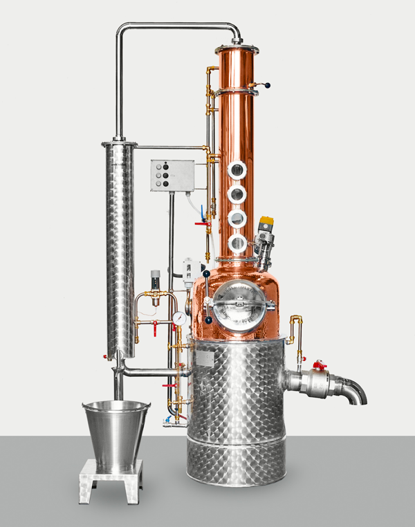 Column distiller for fruit distillates, whiskey, spirits with a ...