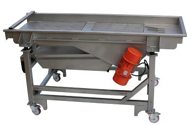 Vibrating sorting table Delta TRV 20/25/35 - Destiller